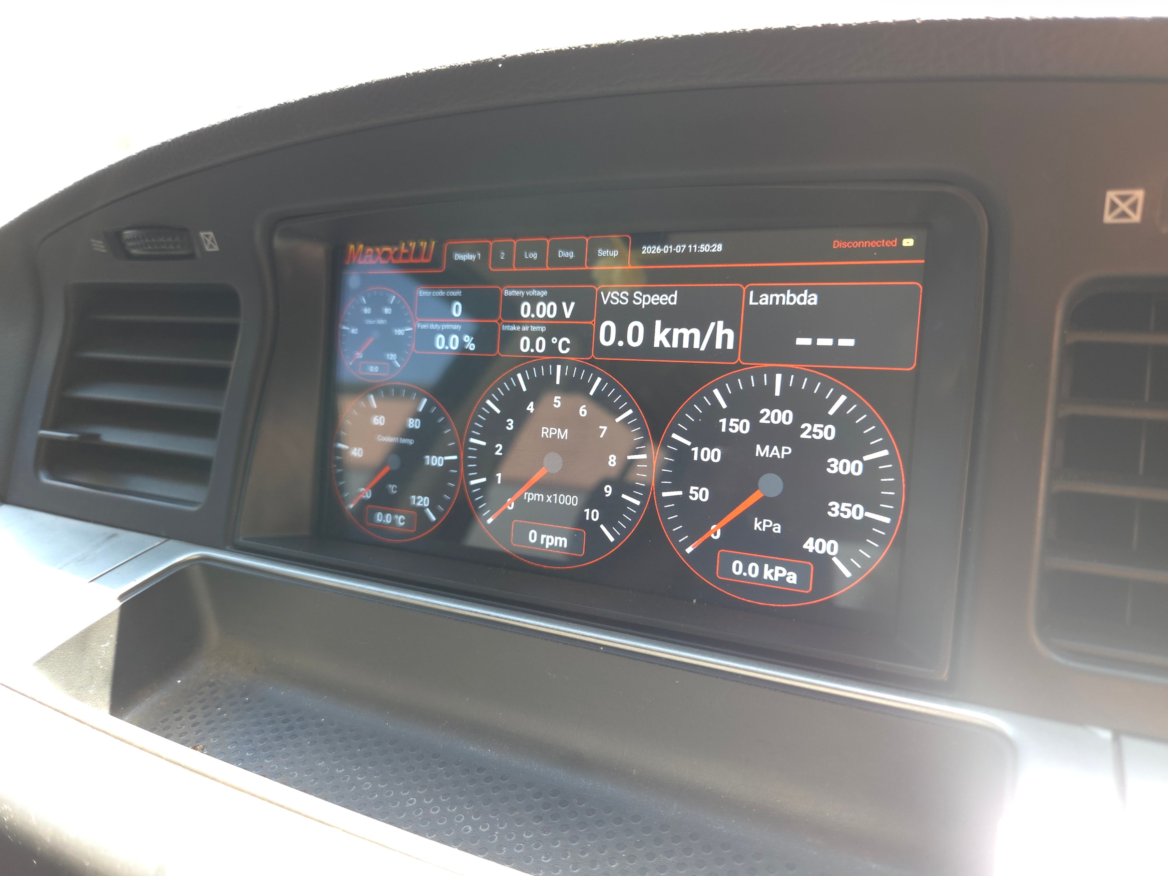 GU Patrol Android screen UPPER DASH MaxxECU Bimmerlink Bimmercode Halt ...